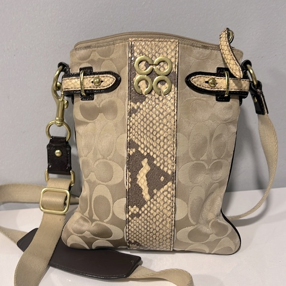 Coach | Bags | Coach Colette Signature C Python Crossbody Bag 47752 Tan ...